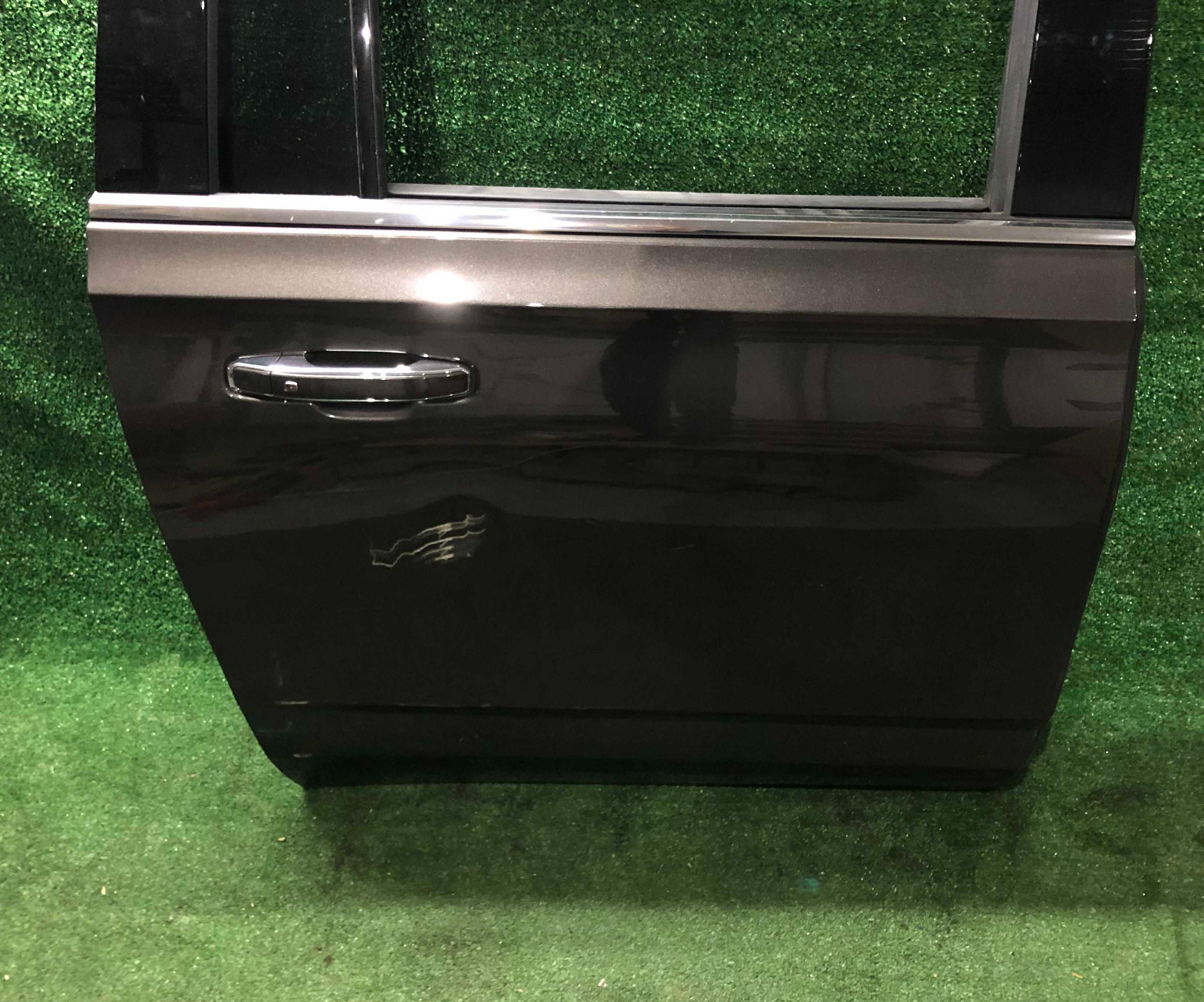 Дверь задняя правая Chevrolet Tahoe Suburban 2021-н.в. 84868260 ; 84868327