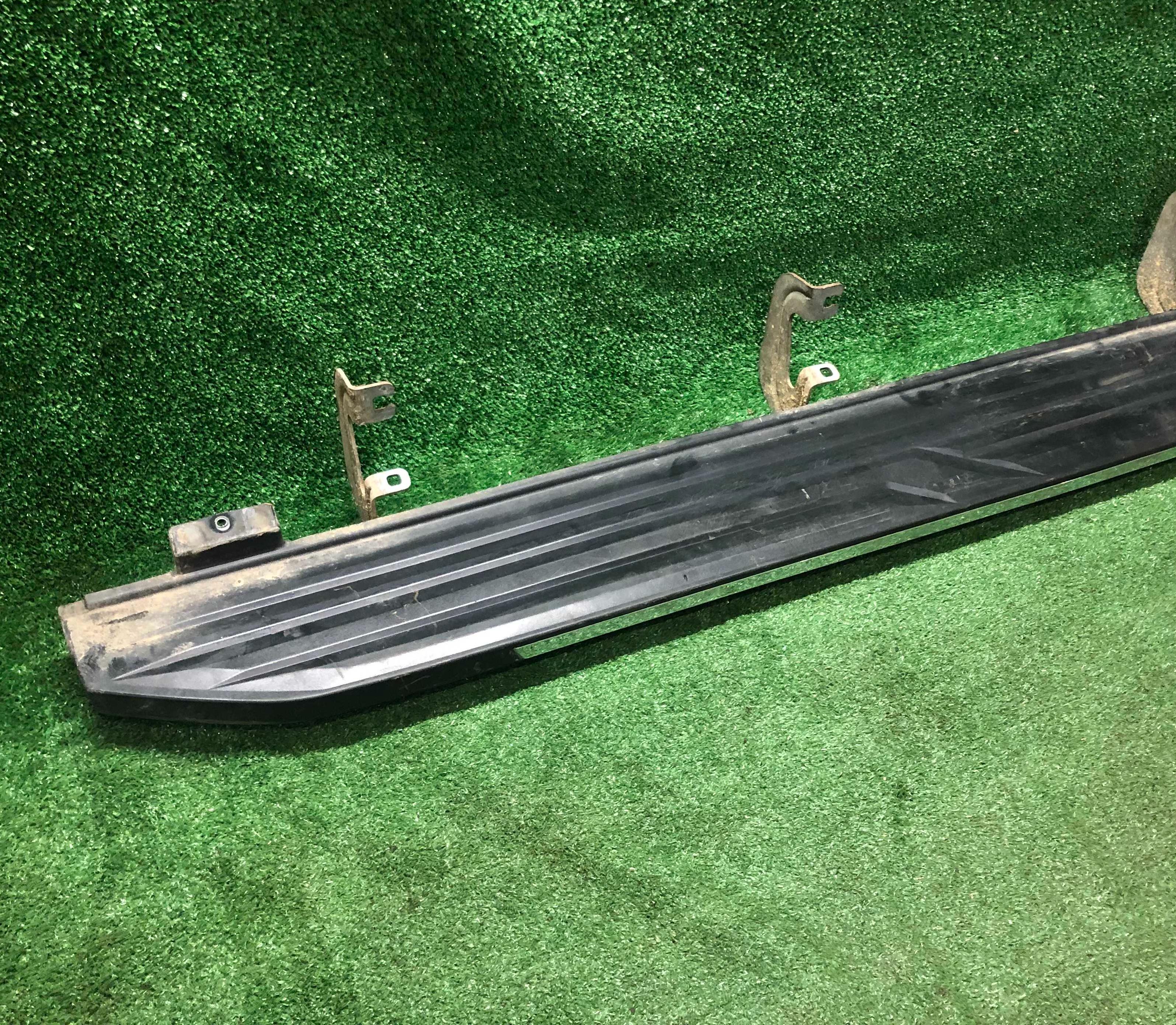 Подножка левая Chevrolet Tahoe (Suburban) 2021-н.в 84809518